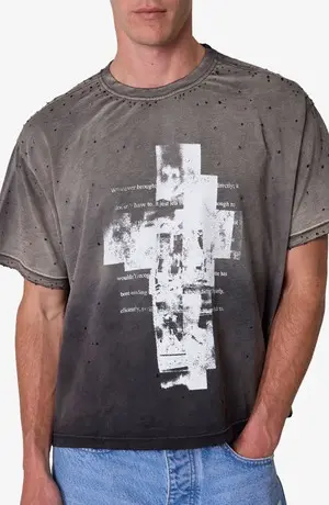 Mnml Fractured Graphic Distressed T-shirt