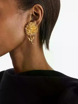 Oscar De La Renta Daisy Clip-on Earrings