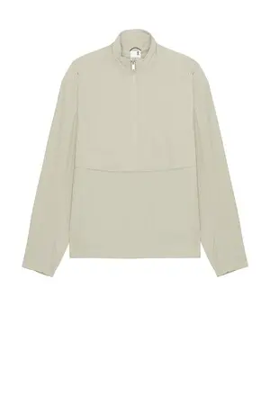 On Courtside 1/2 Zip Eaze In Tan