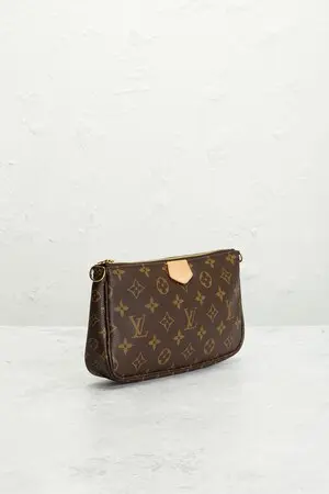 LOUIS VUITTON Monogram Multi Pochette Accessoires Shoulder Bag - Brown
