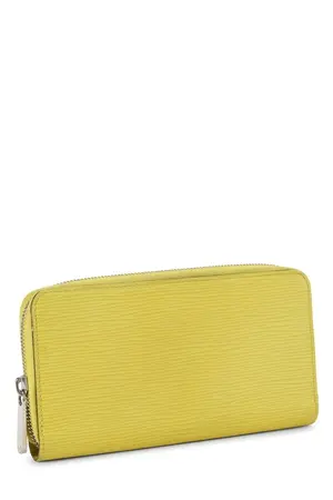 LOUIS VUITTON Epi Zippy