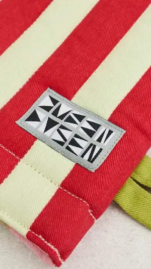 DUSEN DUSEN Striped Oven Mitt