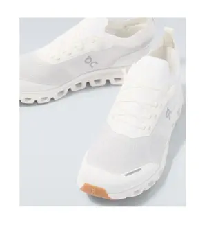 On Cloud 6 Versa Running Shoes