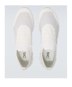 On Cloud 6 Versa Running Shoes