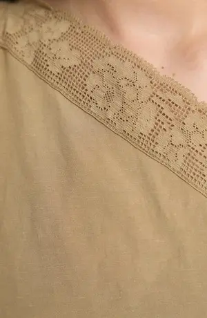 MUSE ASSEMBLY Embroidered Hanky One Shoulder Top