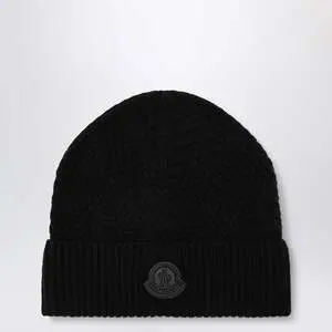 Moncler Wool Beanie With Logo Patch - Black