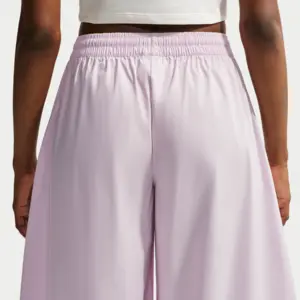 Nike Oversized Mid-rise Poplin Culottes