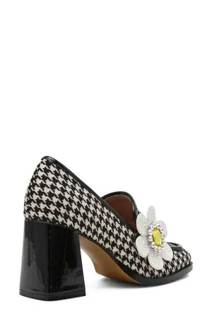 Betsey Johnson Casandra Loafer Pump