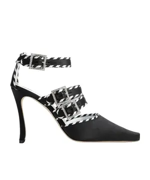 Manolo Blahnik Pointed-toe High-heeled Boots - Black