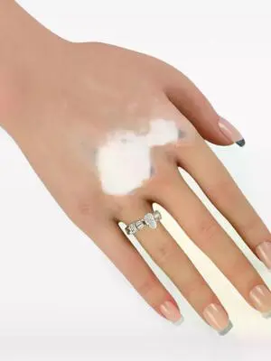 LB EXCLUSIVE Side Stone Diamond Ring