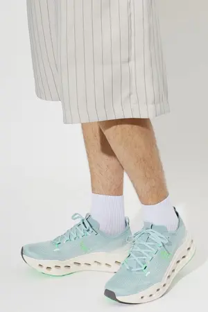 On Cloudsurfer Max’ Sports Shoes