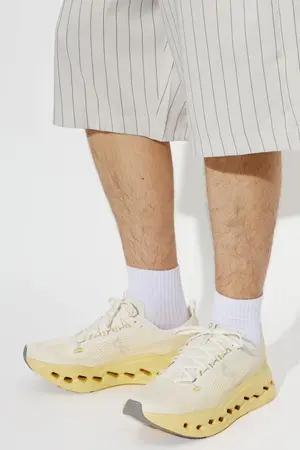 On Cloudsurfer Max’ Sports Shoes