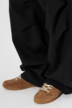 ALOHAS Suede Low-top Sneakers