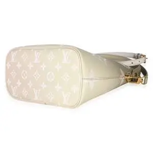 LOUIS VUITTON Monogram Giant Spring In The City Marshmallow Hobo Bag