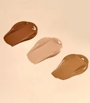 SENSAI Flawless Satin Moisture Foundation Spf 25