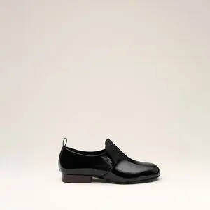 AMI Paris Flat Patent Leather Shoes