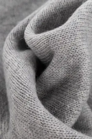 Moschino Logo-detail Scarf