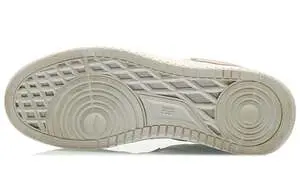 LI-NING Classic Skateboarding Sneakers
