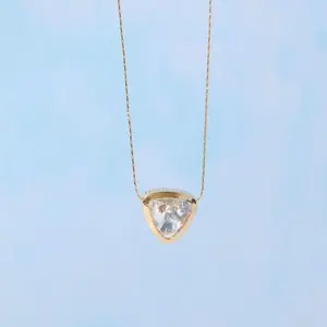 &LIVY Let The Light In Expandable Necklace - Gold
