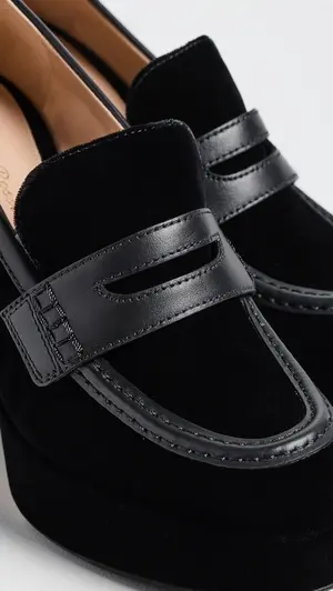GIANVITO ROSSI Hadden Velluto Calfskin Heels