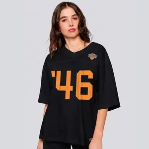 HYPE AND VICE New York Knicks Oversized Football T-shirt - Black