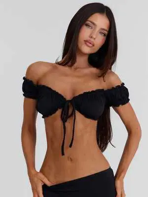 OUTCAST Arrielle Crop Top - Black