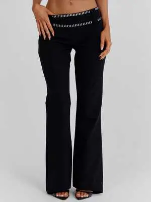 OUTCAST Jemma Pant