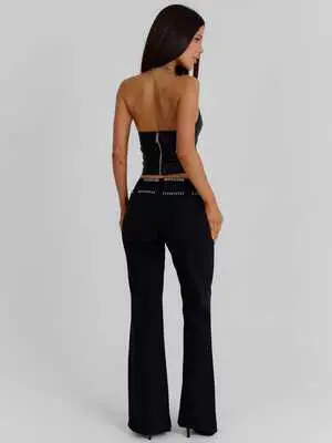 OUTCAST Jemma Pant