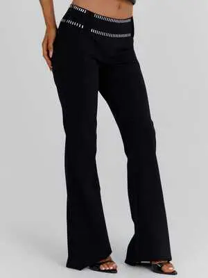 OUTCAST Jemma Pant