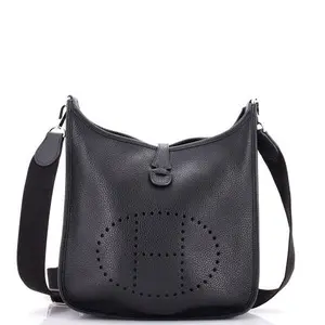 Hermès Evelyne Bag Gen Iii Clemence Pm - Black