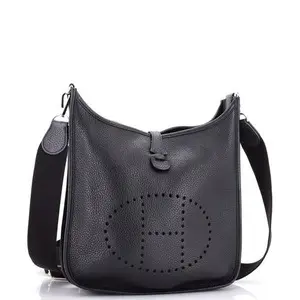 Hermès Evelyne Bag Gen Iii Clemence Pm - Black