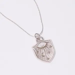 &LIVY Protective Eye Expandable Necklace Silver