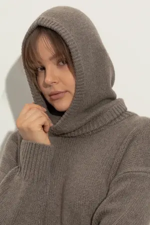LISA YANG Astiri Jumper