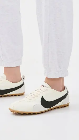 Nike Moon Shoe Og Sneakers