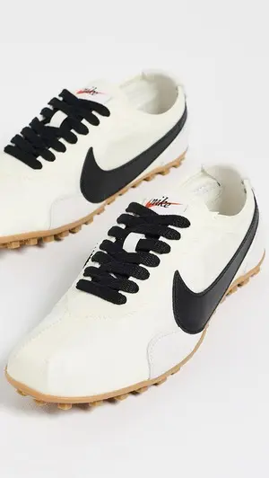 Nike Moon Shoe Og Sneakers