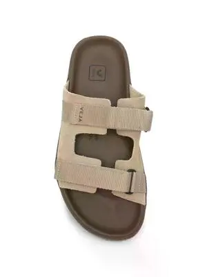 VEJA Arpoador Sandals