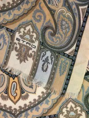 Etro Cashmere, Silk And Wool Scarf With Paisley Motif - Neutrals