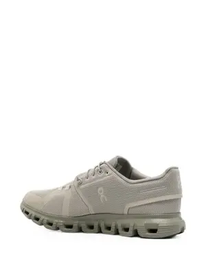 On 6 Sneakers