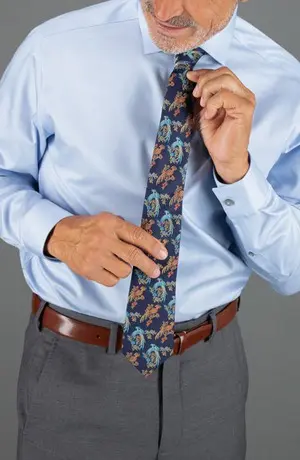 Trafalgar Birds Of Prosperity Silk Neck Tie