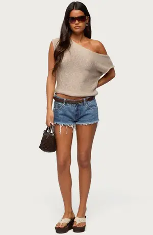 EDIKTED Naamo Off Shoulder Knit Top