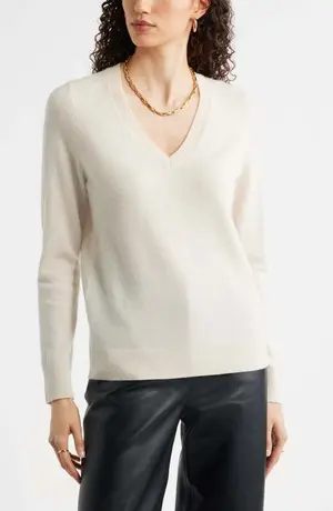 Nordstrom V-neck Cashmere Sweater - Beige Beach
