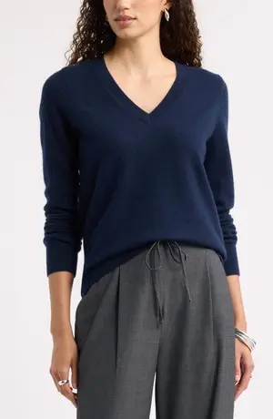 Nordstrom V-neck Cashmere Sweater - Navy Night