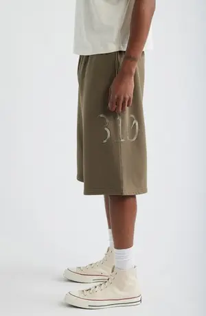 ELWOOD Pleated Baggy Organic Cotton Graphic Sweat Shorts - Brown