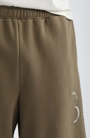 ELWOOD Pleated Baggy Organic Cotton Graphic Sweat Shorts - Brown