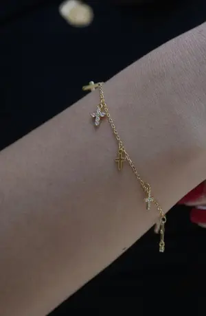 Argento Vivo Cross Charm Bracelet