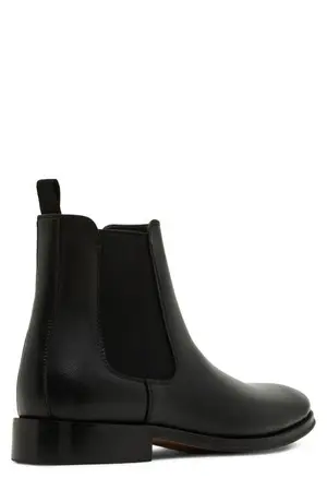 Steve Madden Avenue Chelsea Boot - Black Leather