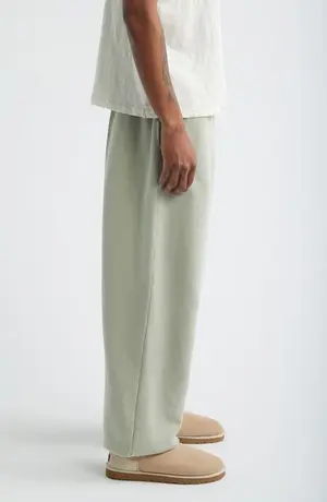 ELWOOD Relaxed Joggers - Sage