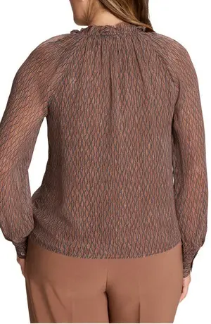NIC+ZOE Dotty Chain Georgette Top