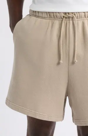 ELWOOD Relaxed Fit Garment-washed Sweat Shorts - Tan