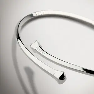Gucci Chiodo Flexible Choker Necklace In Sterling Silver - One-color
